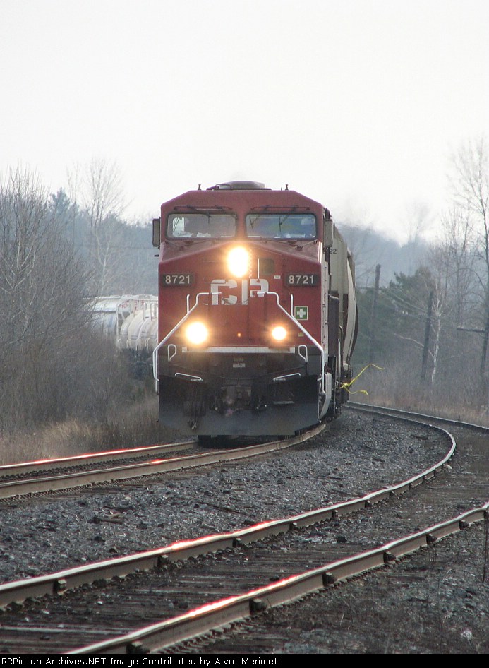 CP 8721 at Spicer Siding